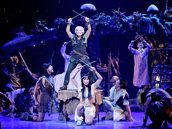 Broadway.com | Photo 5 of 12 | Peter Pan National Tour: Show Photos