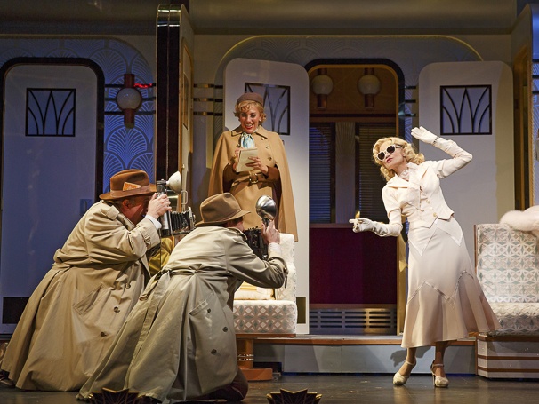Broadway.com | Photo 1 of 9 | On the Twentieth Century: Show Photos