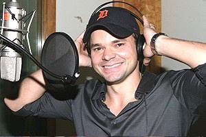 Broadway.com | Photo 2 of 7 | B'way's Little Shop Goes on the Record